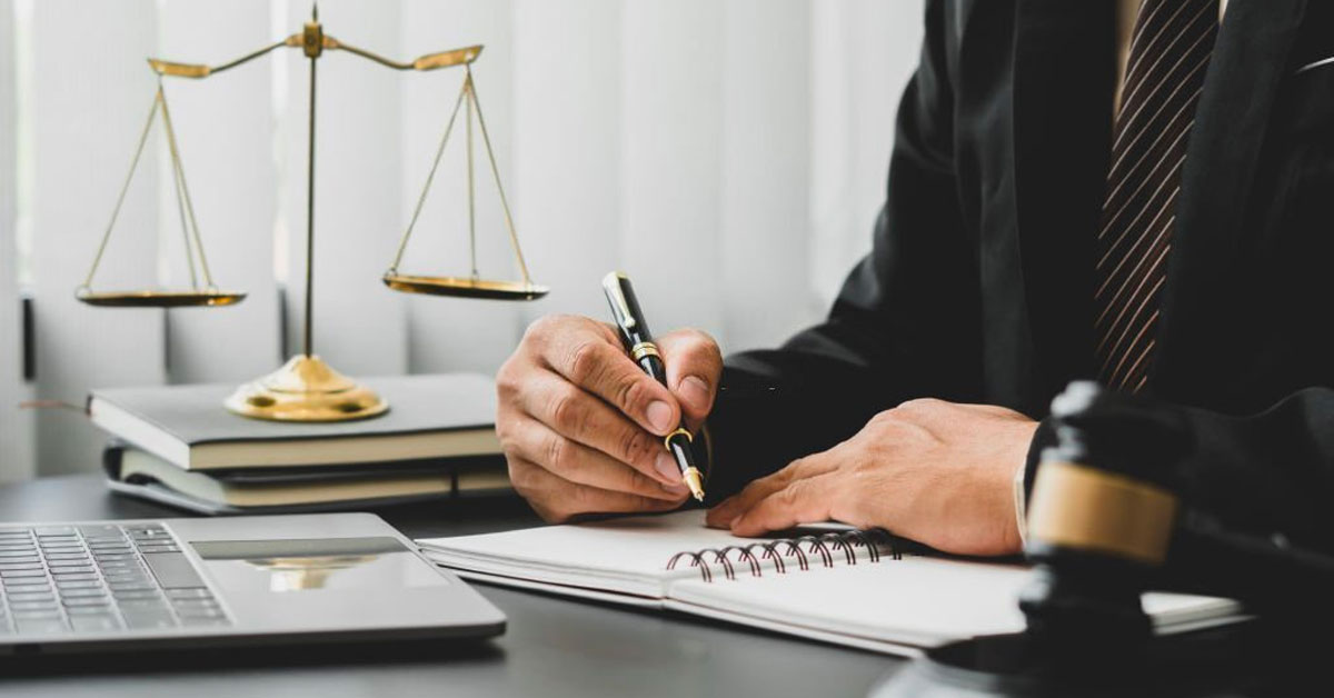 Hukuk Sistemleri Kaça Ayrılır ve Nelerdir? - Av. Ahmet Ekin